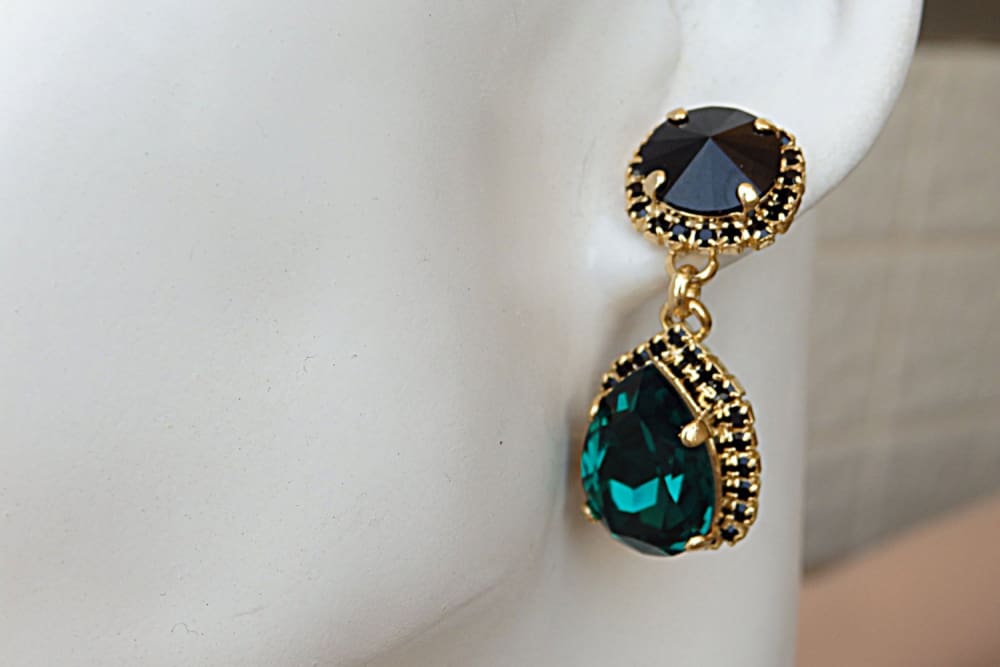 Black emerald earrings store
