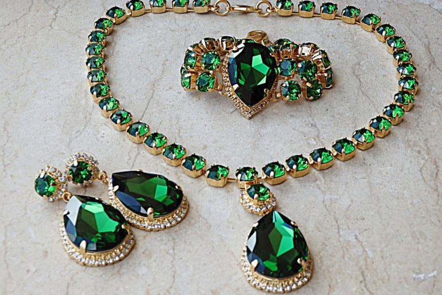 Stunning Emerald Jewelry for Wedding – Perfect Bridal Accessories ...